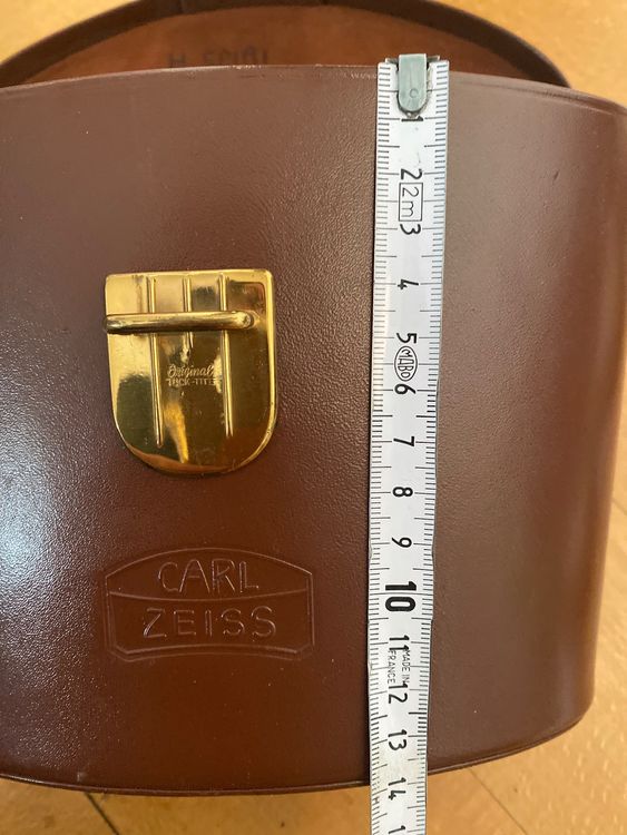 Lederfutteral für Feldstecher als originelle Tasche (Gebraucht) in ...