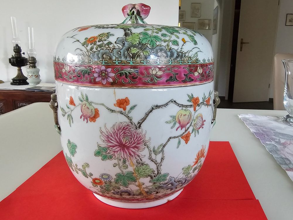 Antike chinesische Porzellanvase mit Deckel | Kaufen auf Ricardo
