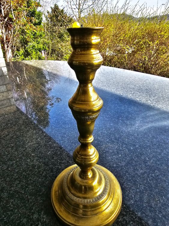 Antiker Kerzenständer aus Messing (Gebraucht) in Wangen b. Olten für CHF 21 – mit Lieferung auf ...