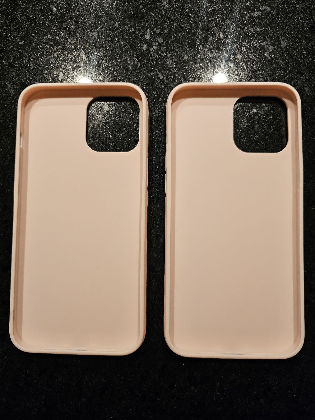 Zwei neue Stray Kids-Hüllen für iPhone 12 Pro Max (Neu und ...