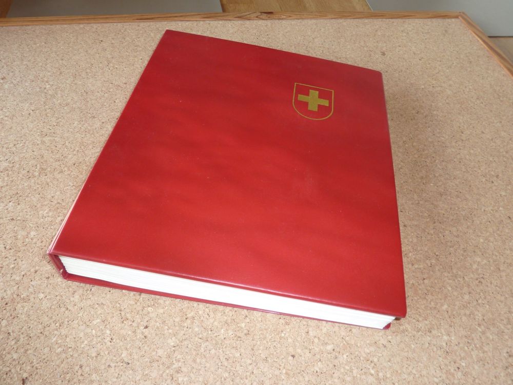 Rotes Vordruck-Album Schweiz über 170 Blatt ohne Briefmarken (Gebraucht ...