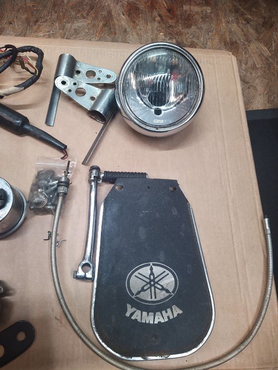 Yamaha Ft1 und gt50 Oldtimer Teile Tacho, Lampe, etc (Gebraucht) in Goldau für CHF 100 – mit ...