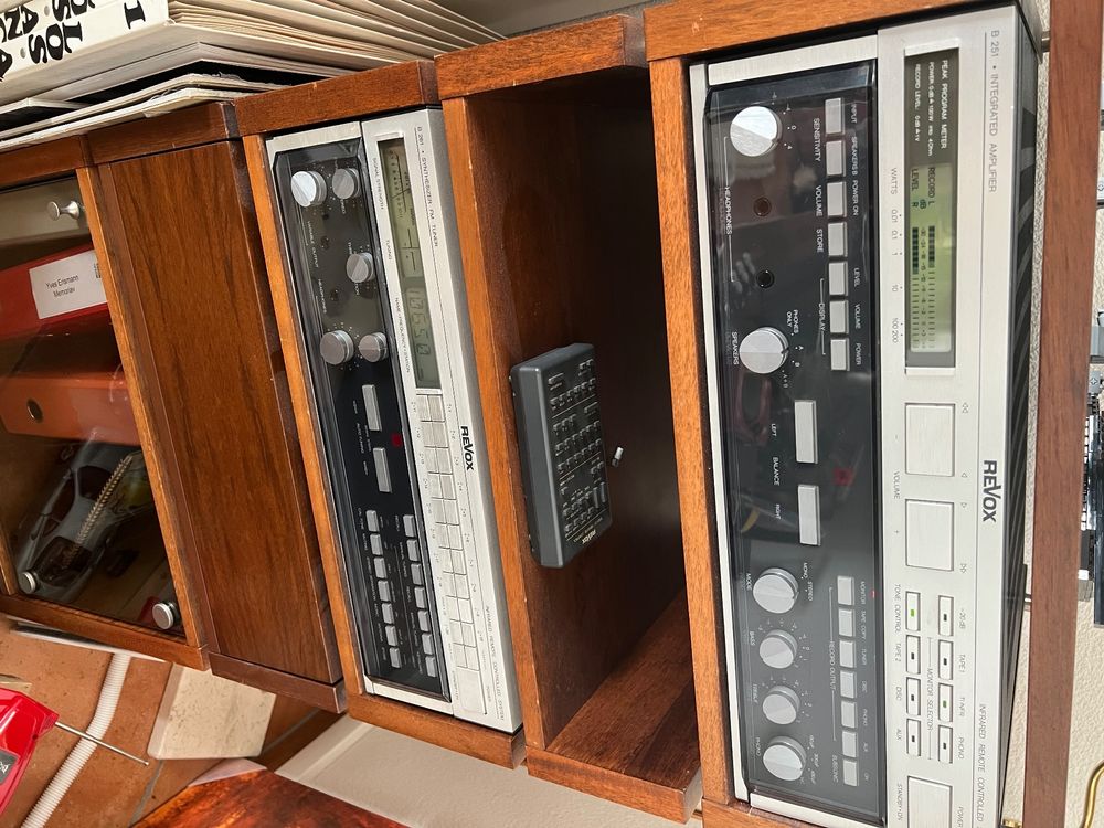 Revox rack et B251 et Tuner B261 (Gebraucht) in Biel Bienne für CHF 590 ...