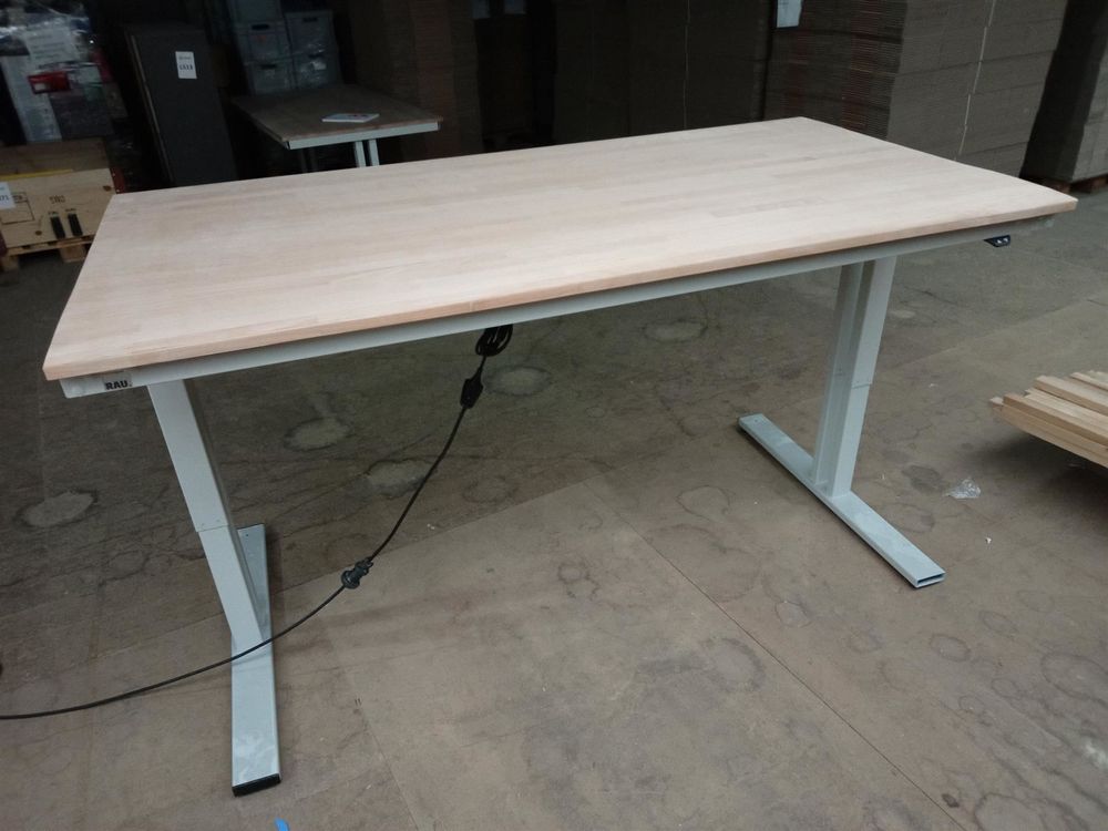 * Elektrisch höhenverstellbares Pult | Kaufen auf Ricardo