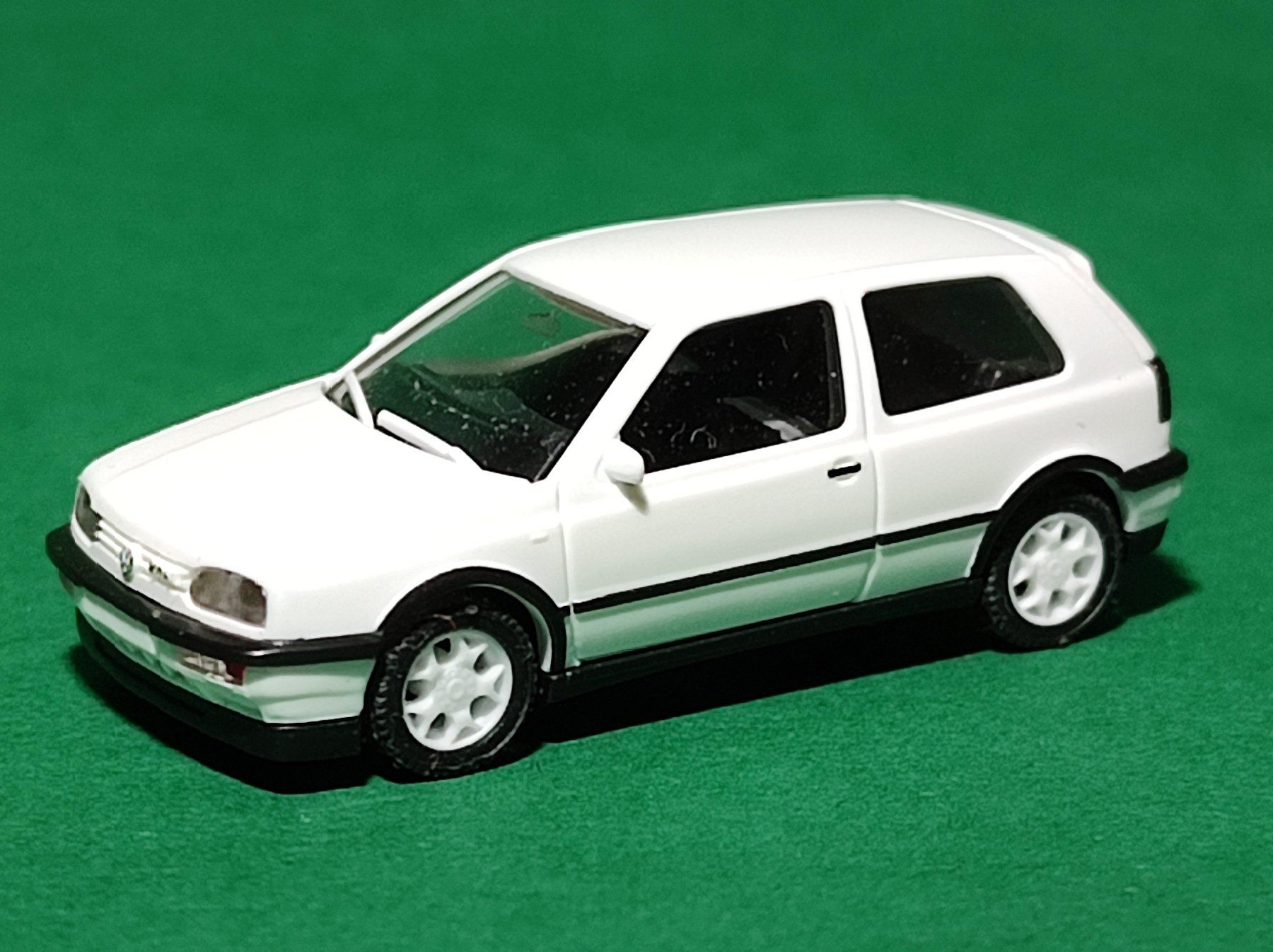 VW 3er Golf weiß VR6 Herpa 1:87 #25-994 (Gebraucht) in Wiebelskirchen ...