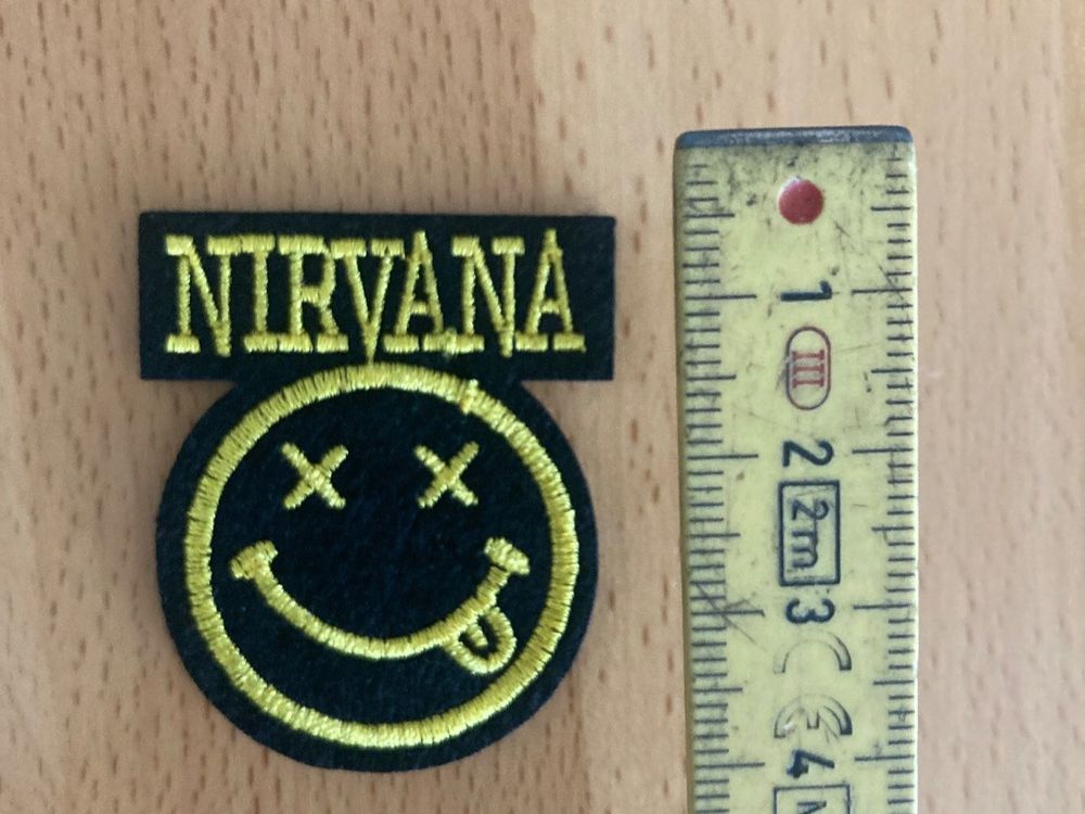 Nirvana Mini Patch Sticker Aufnäher Metal Rock Band 4 (Neu (gemäss Beschreibung)) in Horn für ...