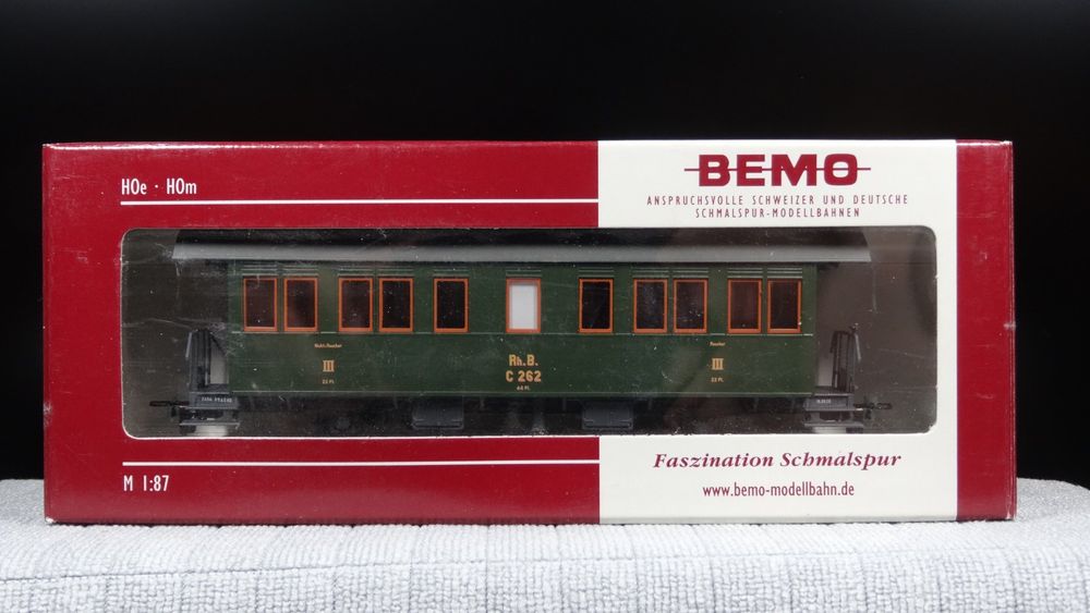 Bemo 3230102, RhB C 262, Zweiachser Personenwagen, NEU (Neu und originalverpackt) in Kloten für ...