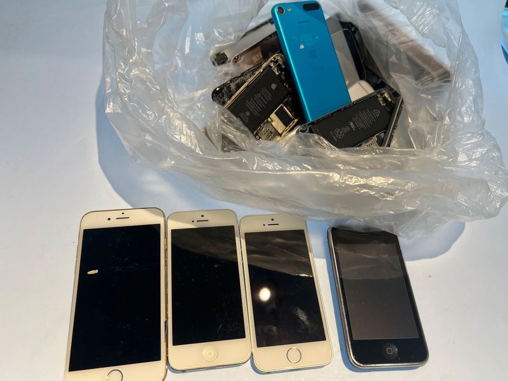 iPhones défectueux/pièces détachées dès 1frs.- (0403/4) (Défectueux) à ...