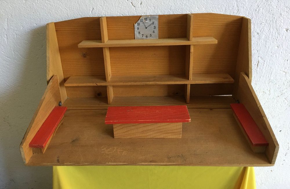 Schöner alter Kinder-Verkaufsladen-Holz-klappbar-gefüllt (Gebraucht) in ...