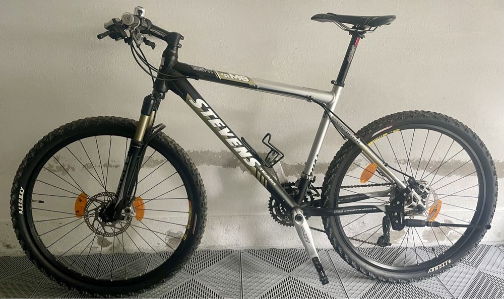 Mountain Bike STEVENS M8 (Gebraucht) in Zürich für CHF 350 – nur Abholung auf Ricardo kaufen