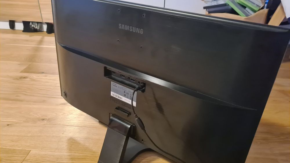 Samsung U28E590D Monitor | Kaufen auf Ricardo