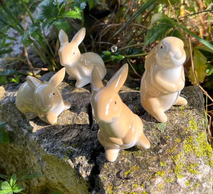 4 Porzellan Oster-Hasen 🐇🐇🐇🐇 beigefarben ca. 7cm (Gebraucht) in ...