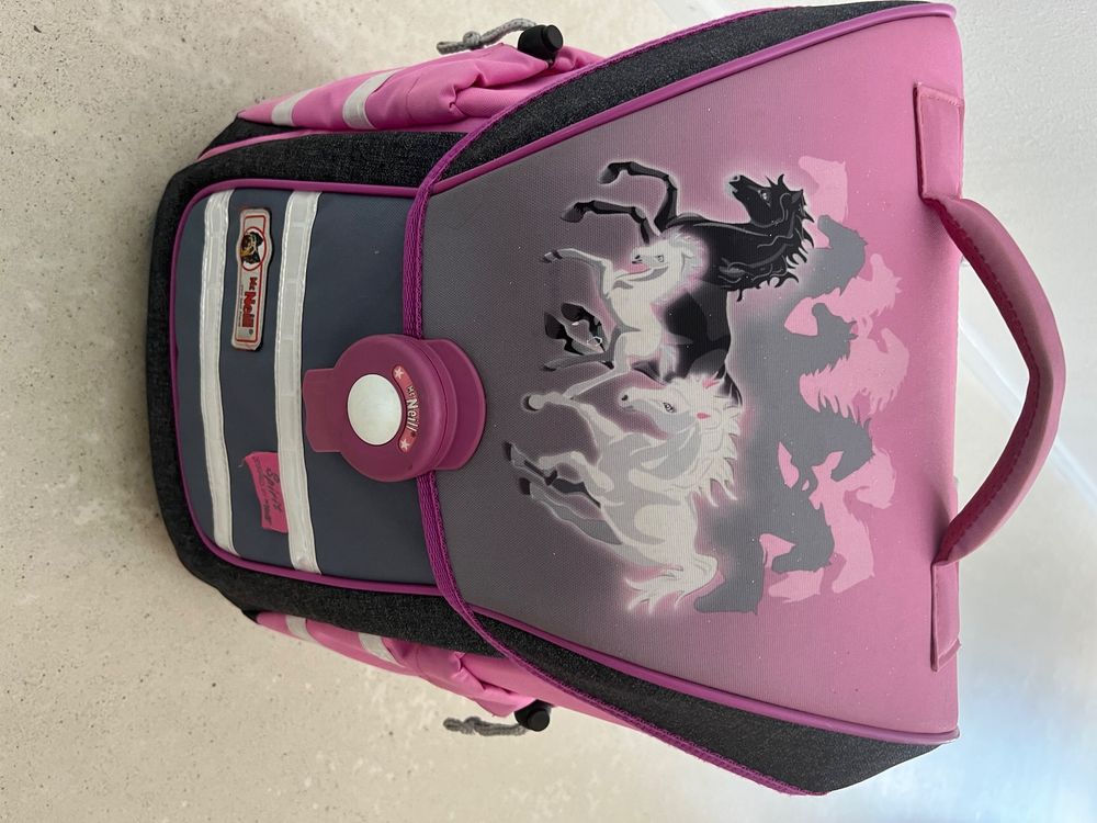 Mädchen Schulsack von Mc Neill (Gebraucht) in für CHF 5 – mit Lieferung ...