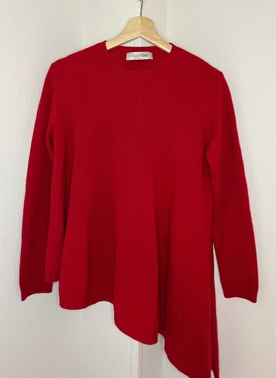 Valentino Red Asymmetrical Wool Sweater L (Gebraucht) in Lausanne für ...