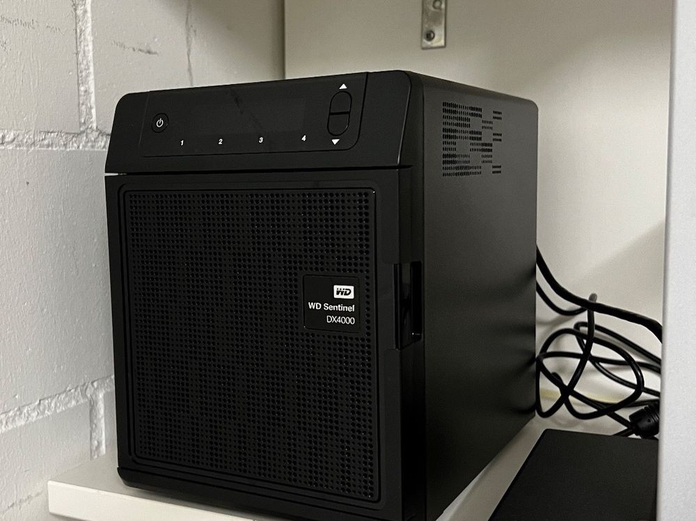 Western Digital Sentinel DX4000, Headless Storage Server 1/3 (Gebraucht ...