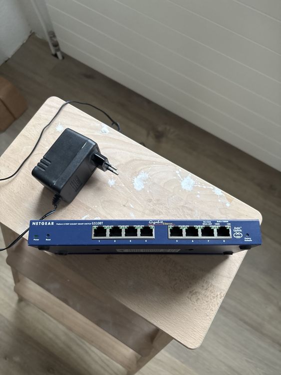 Netgear ProSafe 8 Port Gigabit Switch GS108T V1 Top! (Gebraucht) in ...