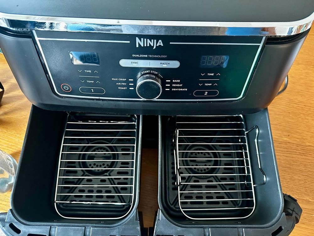 Ninja Foodi MAX Dual Zone Heißluftfritteuse AF400EU (Gebraucht) in Basel für CHF 95 – nur ...