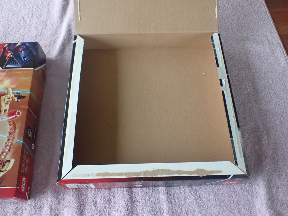 zwei ältere Lego STAR WARS Original Karton 7669 und 7670 (Gebraucht) in ...