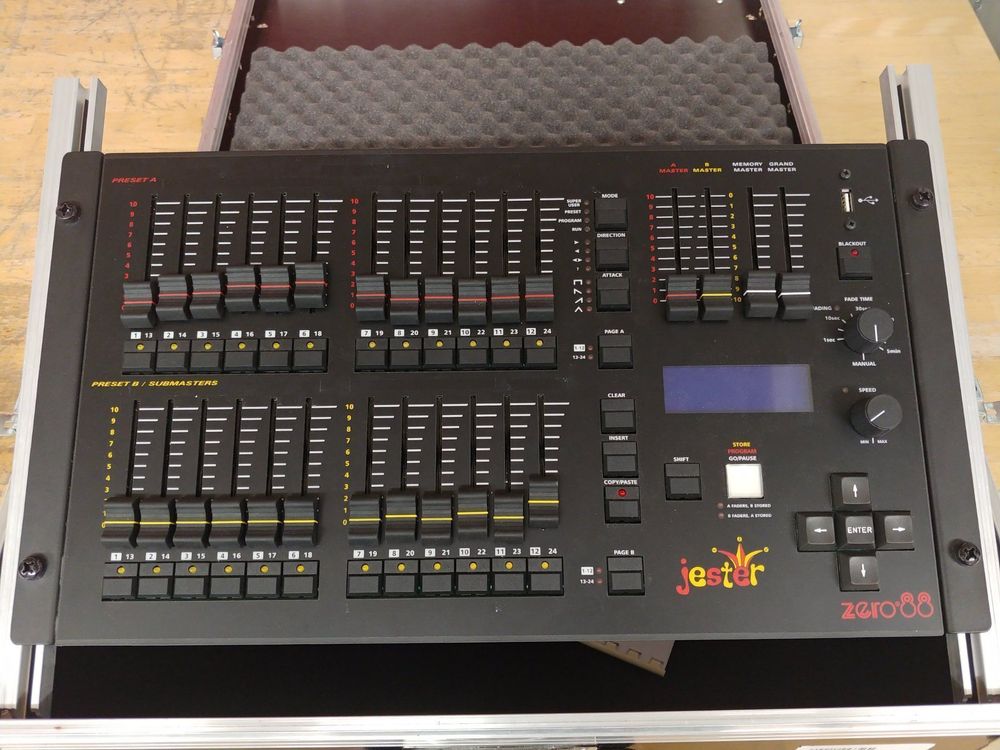 Zero 88 Jester 12/24 DMX Lichtmischpult (Gebraucht) in Reitnau für CHF ...