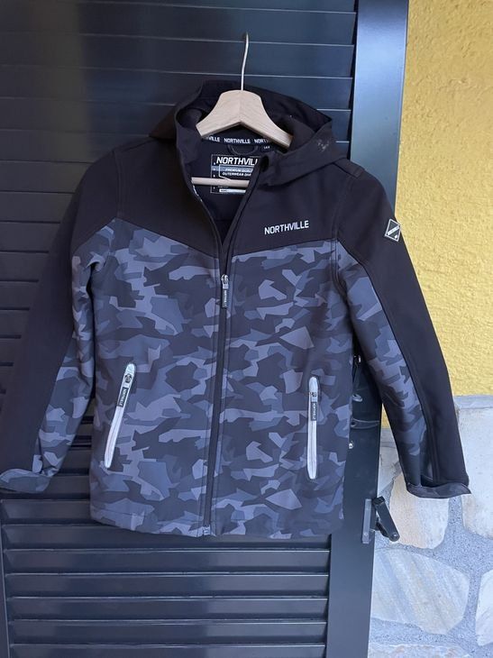 Junge Softshell Jacke Militär Marke Northville 140 +Kapuzen (Neu ...