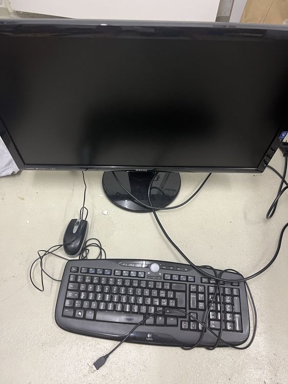 Monitor, Maus + Tastatur | Kaufen auf Ricardo