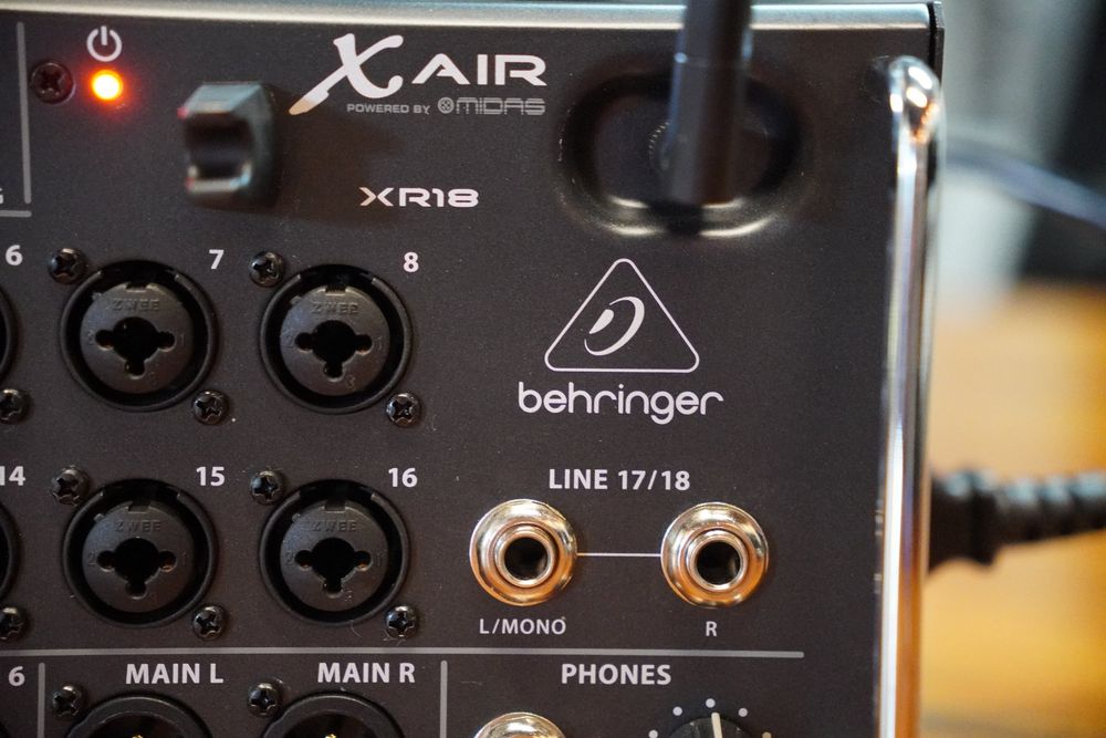 Berhinger XR18 dès 1.- (Gebraucht) in Attalens für CHF 404 – mit ...