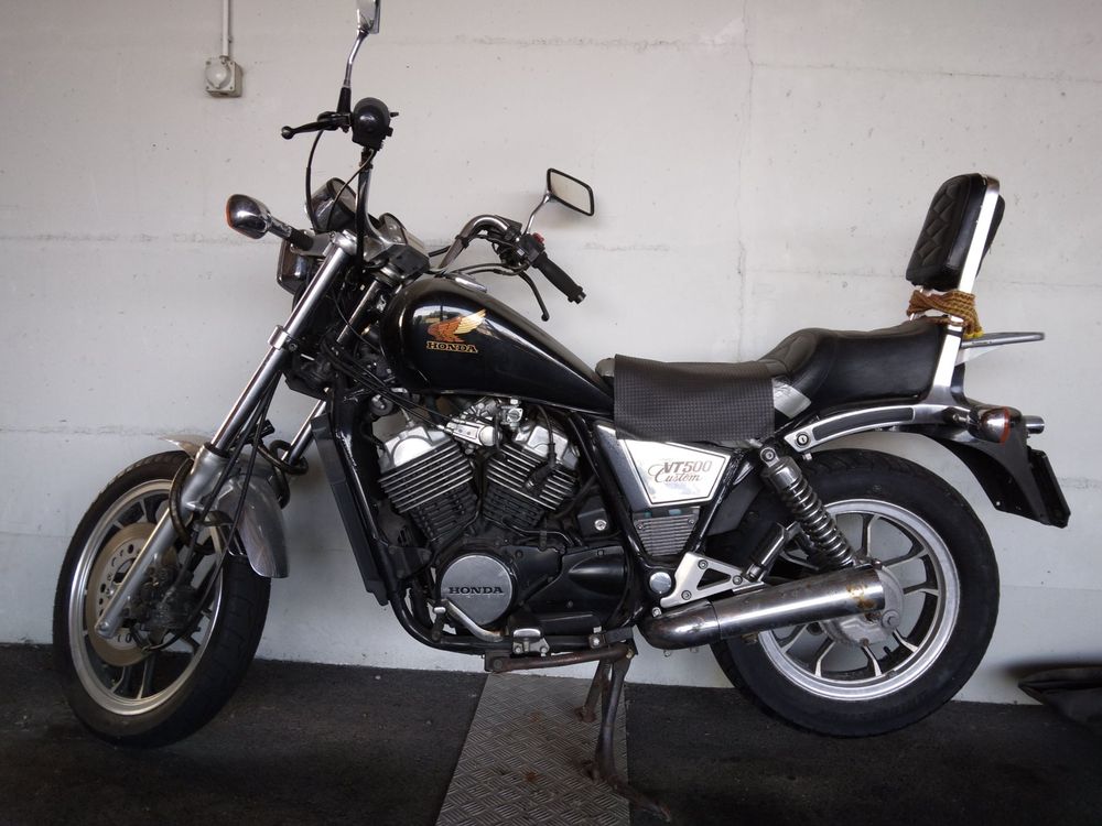Verkaufe Honda VT500C ab Platz | Kaufen auf Ricardo