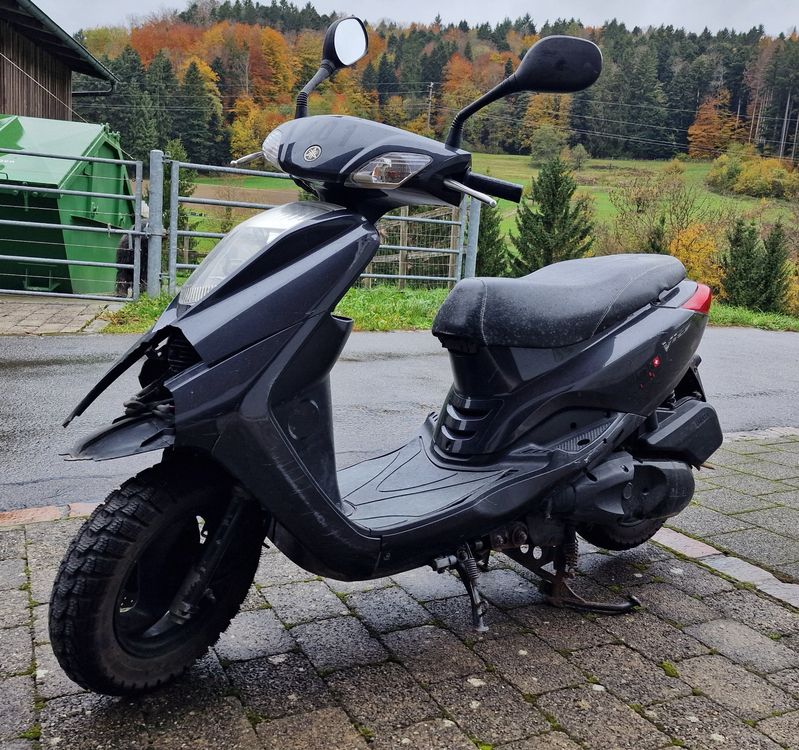 Roller Yamaha Vity 125er (Defekt) in Gontenschwil für CHF 110 – nur ...