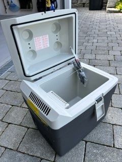 VOLVO Auto Kühlbox (Gebraucht) in für CHF 30 – nur Abholung auf Ricardo ...