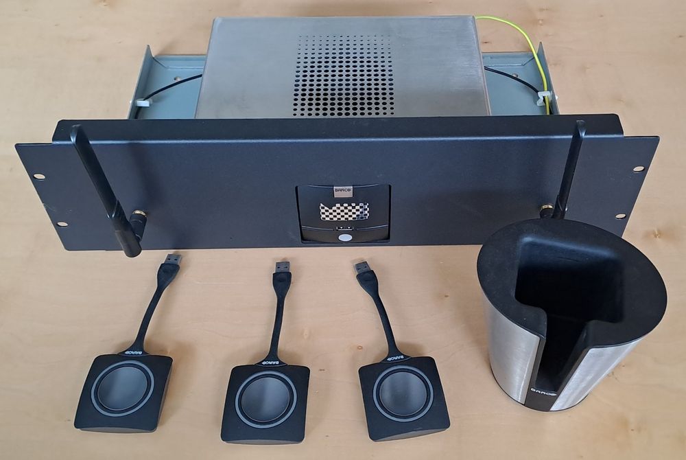 Barco ClickShare CSC-1 inkl. Rackmount und 3 Buttons | Kaufen auf Ricardo