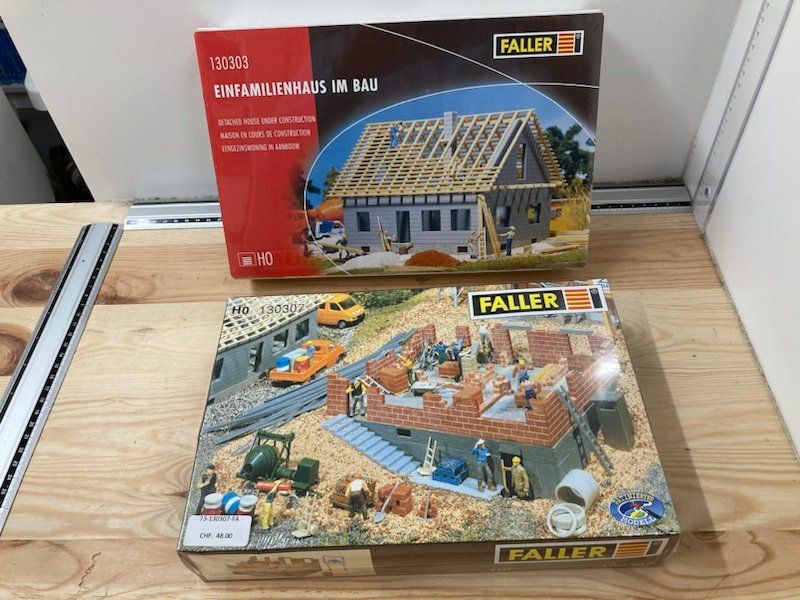 Faller H0 Set aus 130303 und 130307 Häuser im Bau (Neu und ...