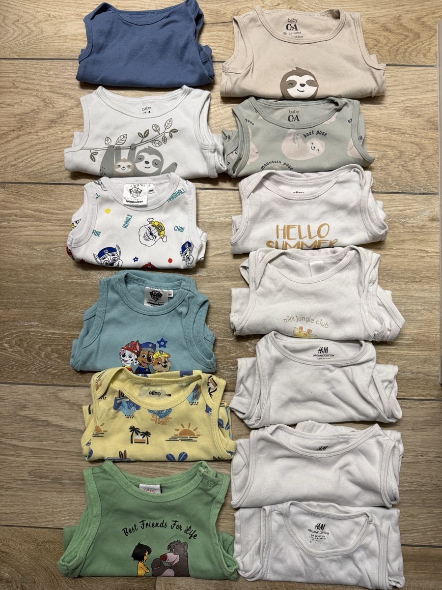 13x Body mit Trägern für Jungen Größe 86 🦊 (Gebraucht) in Miécourt für ...