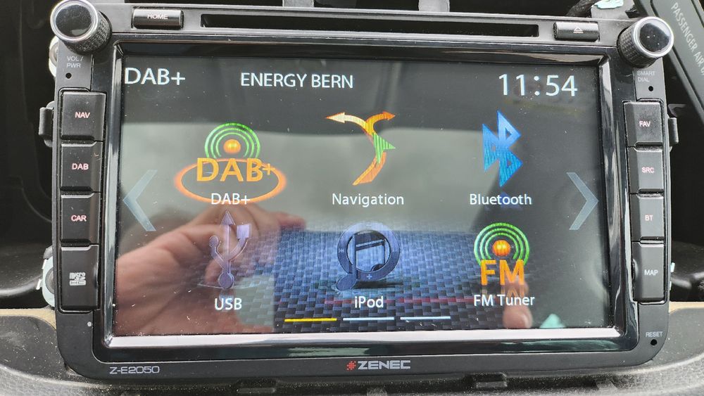 Autoradio/Navigation Zenec Z-E2050 für VW/Seat/Skoda (Gebraucht) in Einigen für CHF 160 – mit ...