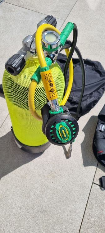 Nitrox 15l Tauchflasche mit Atemregler und Tarierweste (Gebraucht) in Heiligkreuz (Mels) für CHF ...