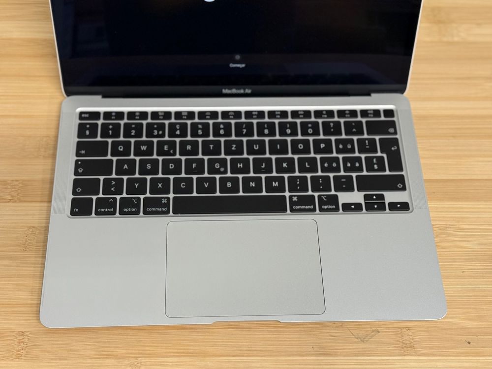Apple MacBook Air 13" 2020, Core i3, 256GB, 8GB, Silber (Gebraucht) in ...