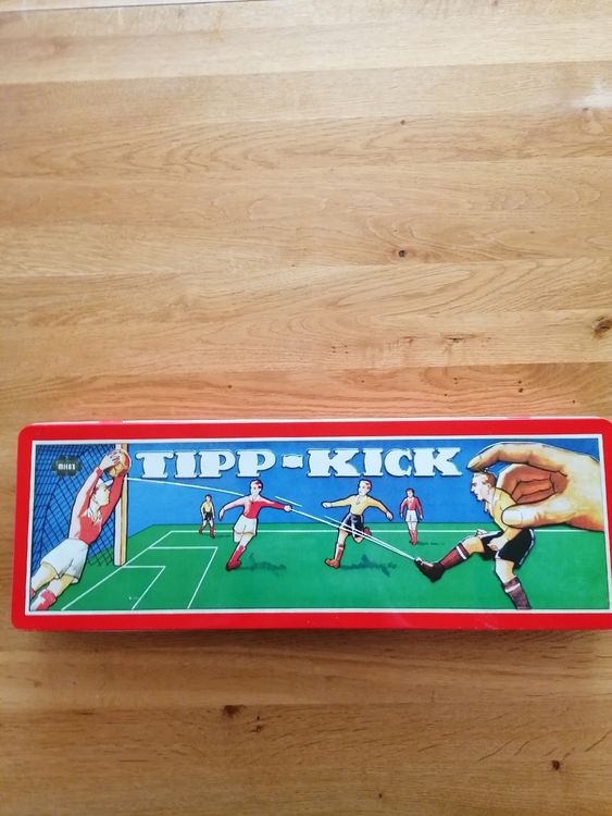 Tipp-Kick Retro in Blech Kiste (Gebraucht) in Lommis für CHF 2 – mit ...