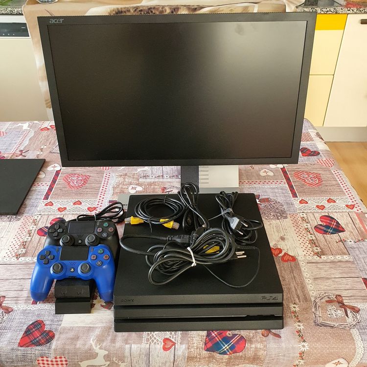 PS4 Pro 1Gb | Kaufen auf Ricardo