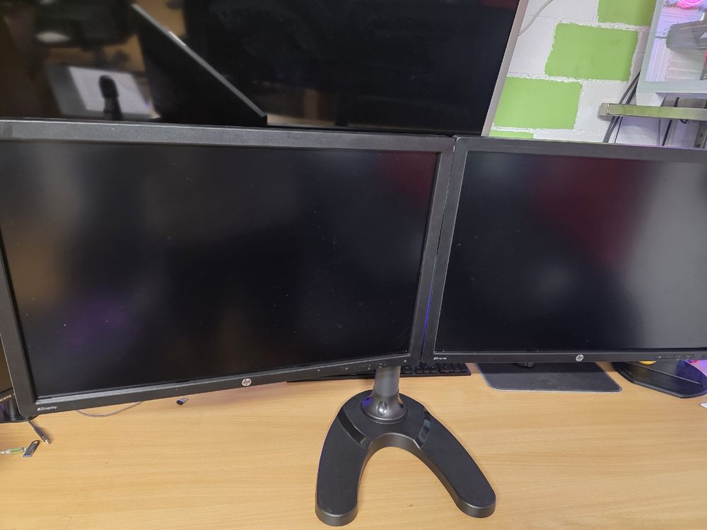 Doppelmonitor (Gebraucht) in Zug für CHF 100 – nur Abholung auf Ricardo ...