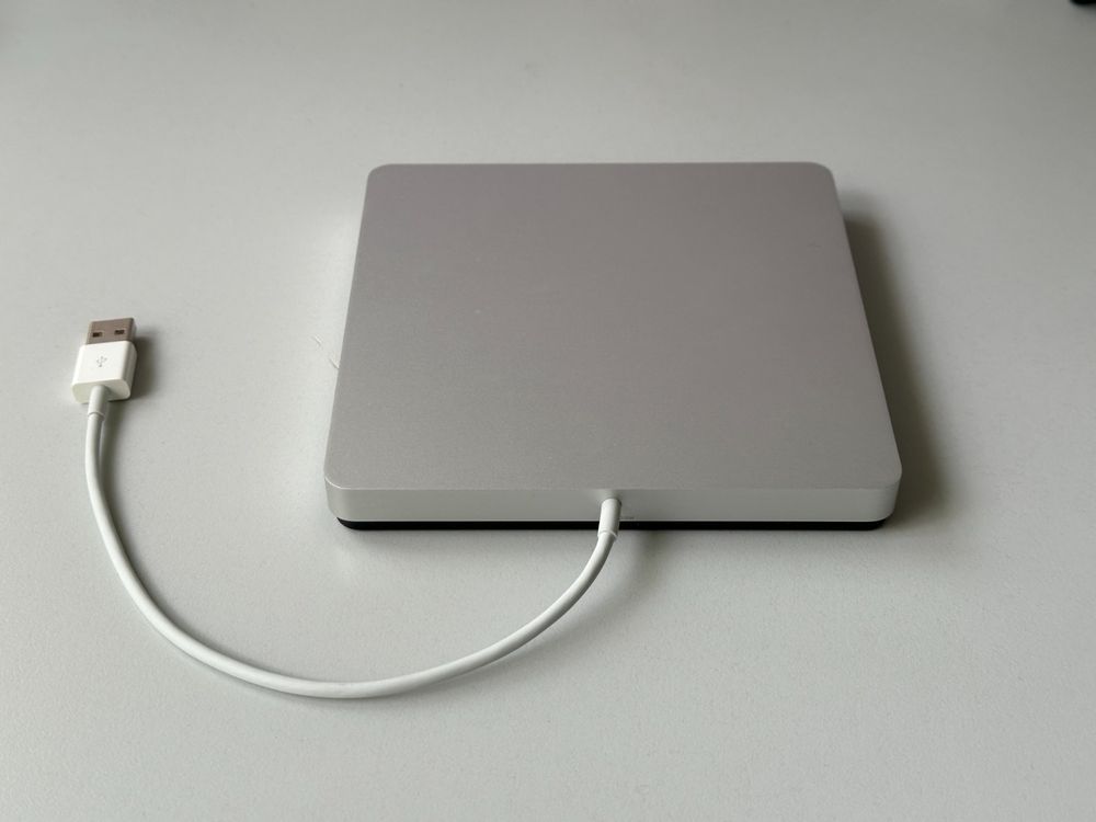 Apple USB Super Drive CD/DVD-Laufwerk (Gebraucht) in Oberhofen Thun'see für CHF 23 – mit ...