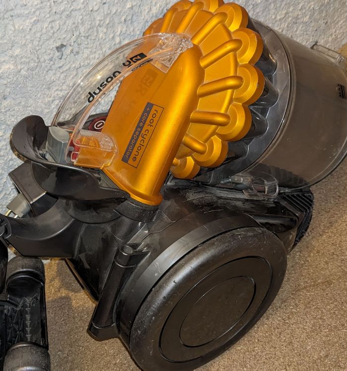 Dyson DC23 Staubsauger (Gebraucht) in Winterthur für CHF 60 – mit ...