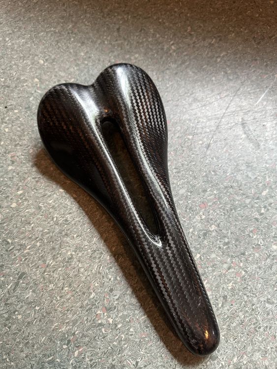 Saevid Carbonsattel ultralight (Gebraucht) in Zürich für CHF 25 – mit ...