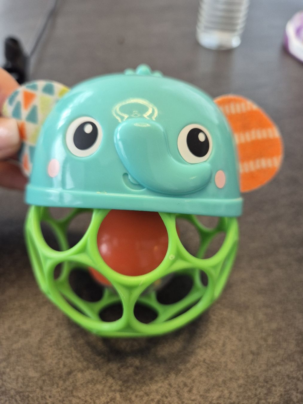 Babyrassel Elefant – Greifball für kleine Entdecker! (Gebraucht) in ...