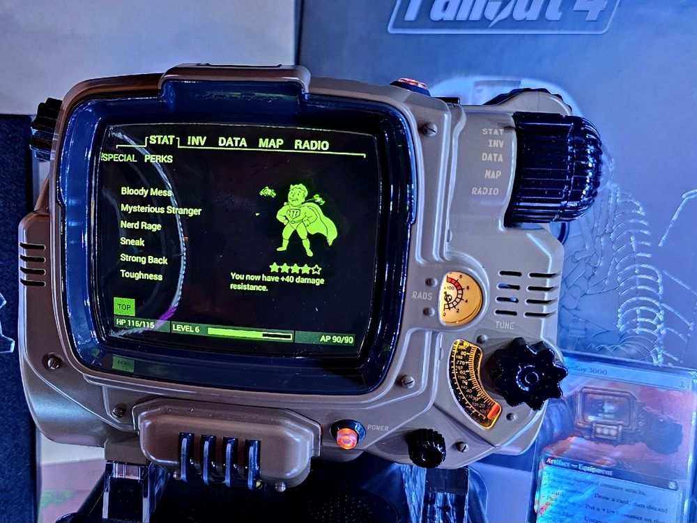 Pip Boy 3000 Deluxe Bluetooth Edition - Think Geek - Fallout (Gebraucht ...