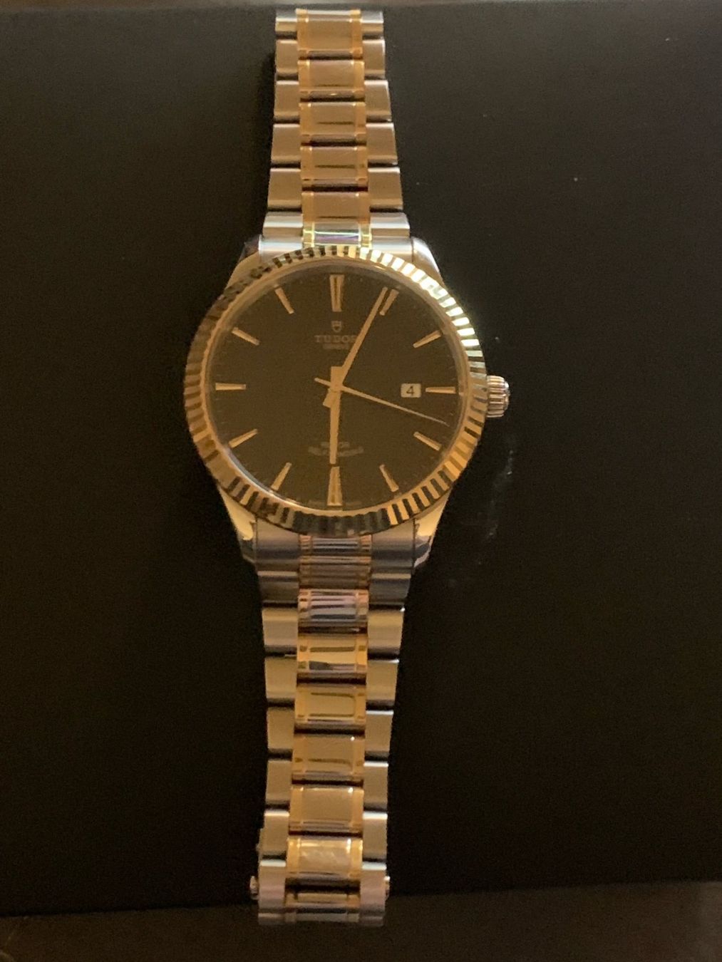 Tudor Style 41mm Gold Steel Black Dial Automatic (Gebraucht) in Horgen ...