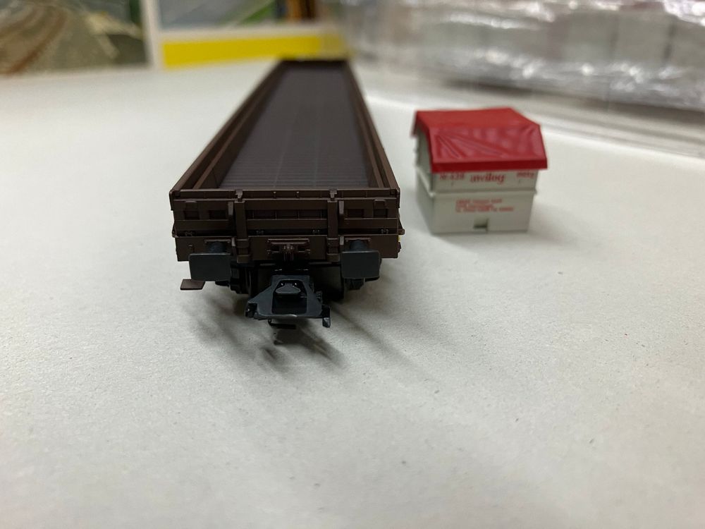 Märklin 47029-01 Niederbordwagen Rens der AAE, mit Ladung H0 (Neu ...