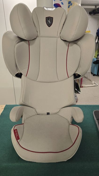 Cybex Ferrari Edition Autokindersitz 15-36kg, inkl Zubehör (Gebraucht ...