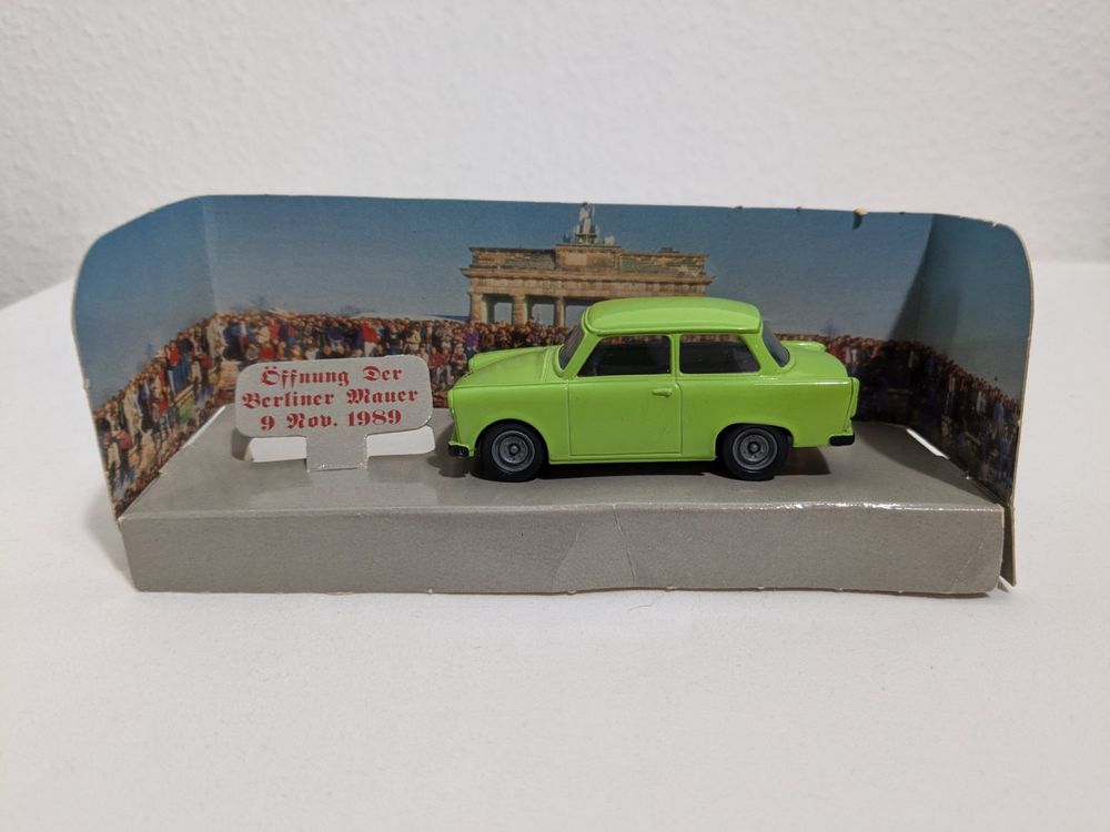 Fall der Berliner Automauer 1989 Vitesse Trabant Der Trabi (Neu (gemäss ...