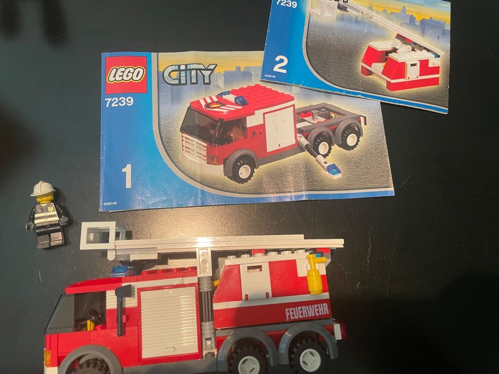 Fire truck legos/ Feuerwehrauto Lego/ Camion de pompiers Leg | Kaufen ...