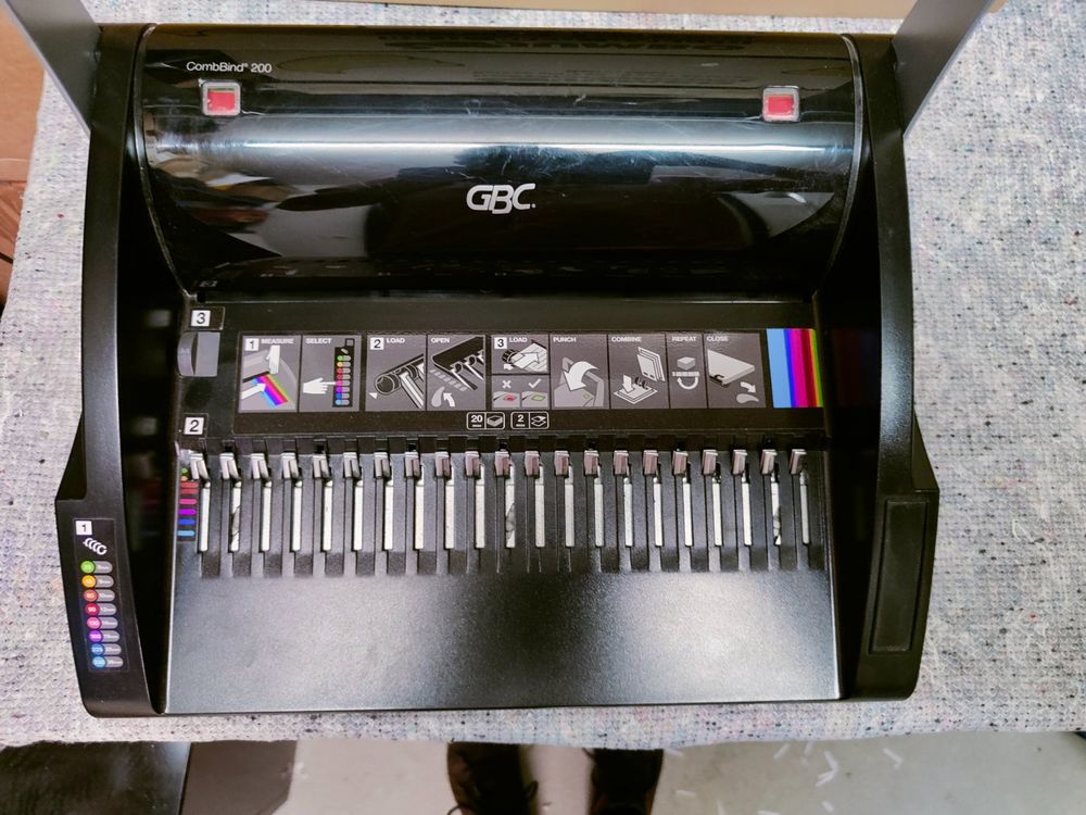 GBC - ComboBind - Machine à relier (Neu (gemäss Beschreibung)) in ...