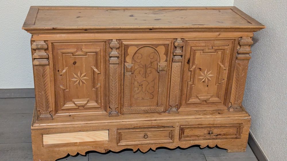 Holztruhe Masse L 168cm T 41cm H 70 (Gebraucht) in Luzern für CHF 200 ...